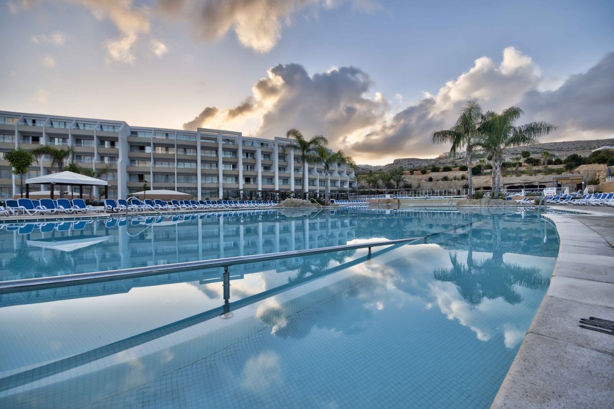 db Seabank Resort + Spa – All Inclusive