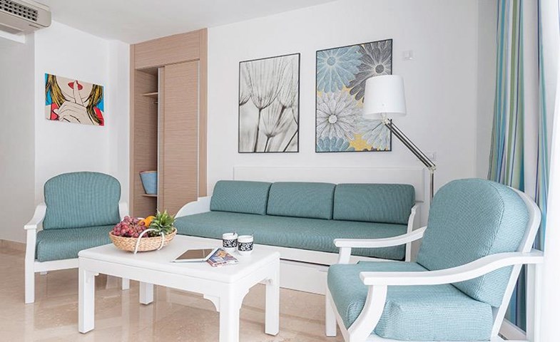 Solecito Apartments, Puerto de Alcudia, Majorca, Spain | Travel Republic