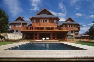 Isla Victoria Lodge
