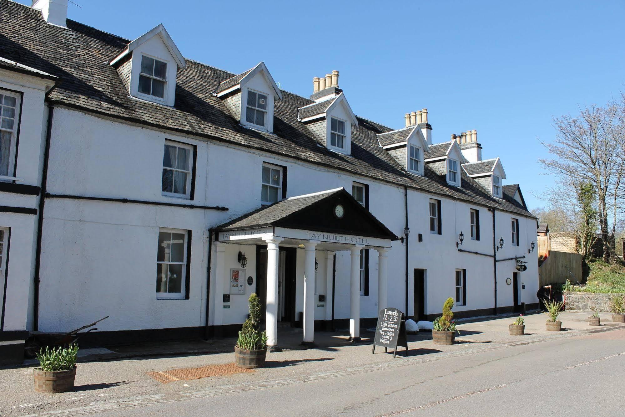 Taynuilt Hotel