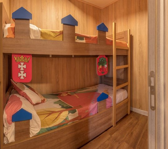 Magic Robin Hood Sports, Waterpark & Medieval Lodge Resort, Benidorm ...