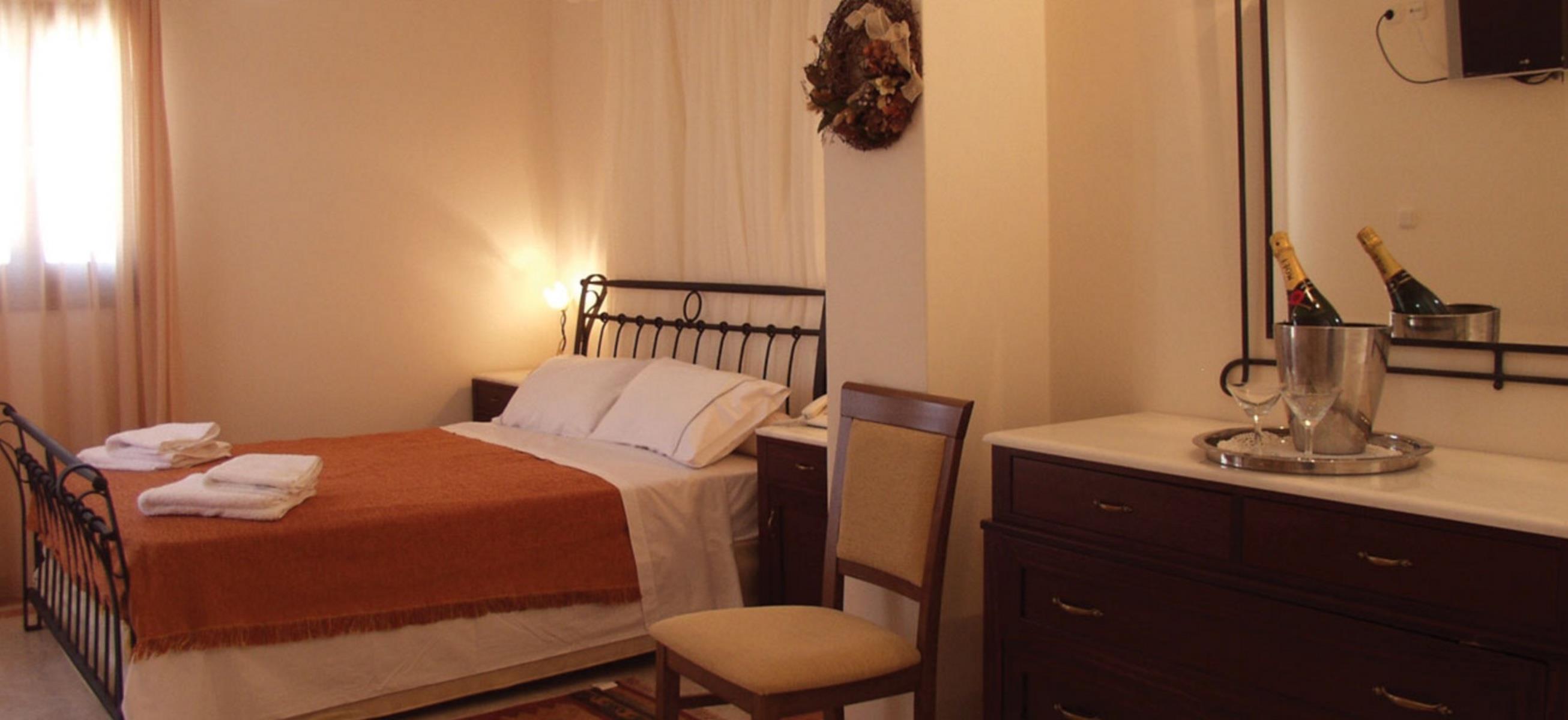 Epavlis Hotel