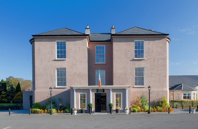 County Arms Hotel