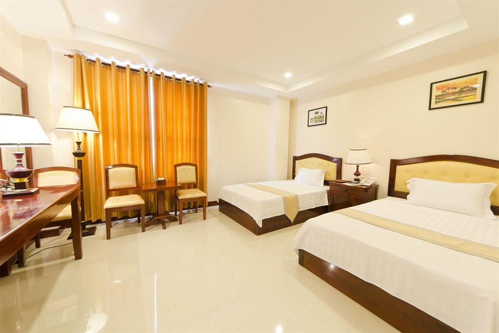 Phnom Penh Forever Hotel