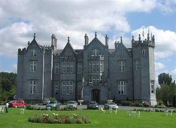 Kinnitty Castle Hotel