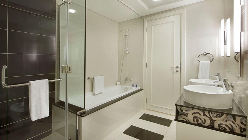 DAMAC Maison Mall Street, Downtown Dubai, United Arab Emirates ...