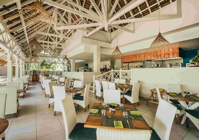 Radisson Blu Azuri Resort & Spa, Roches Noires, Riviere du Rempart ...