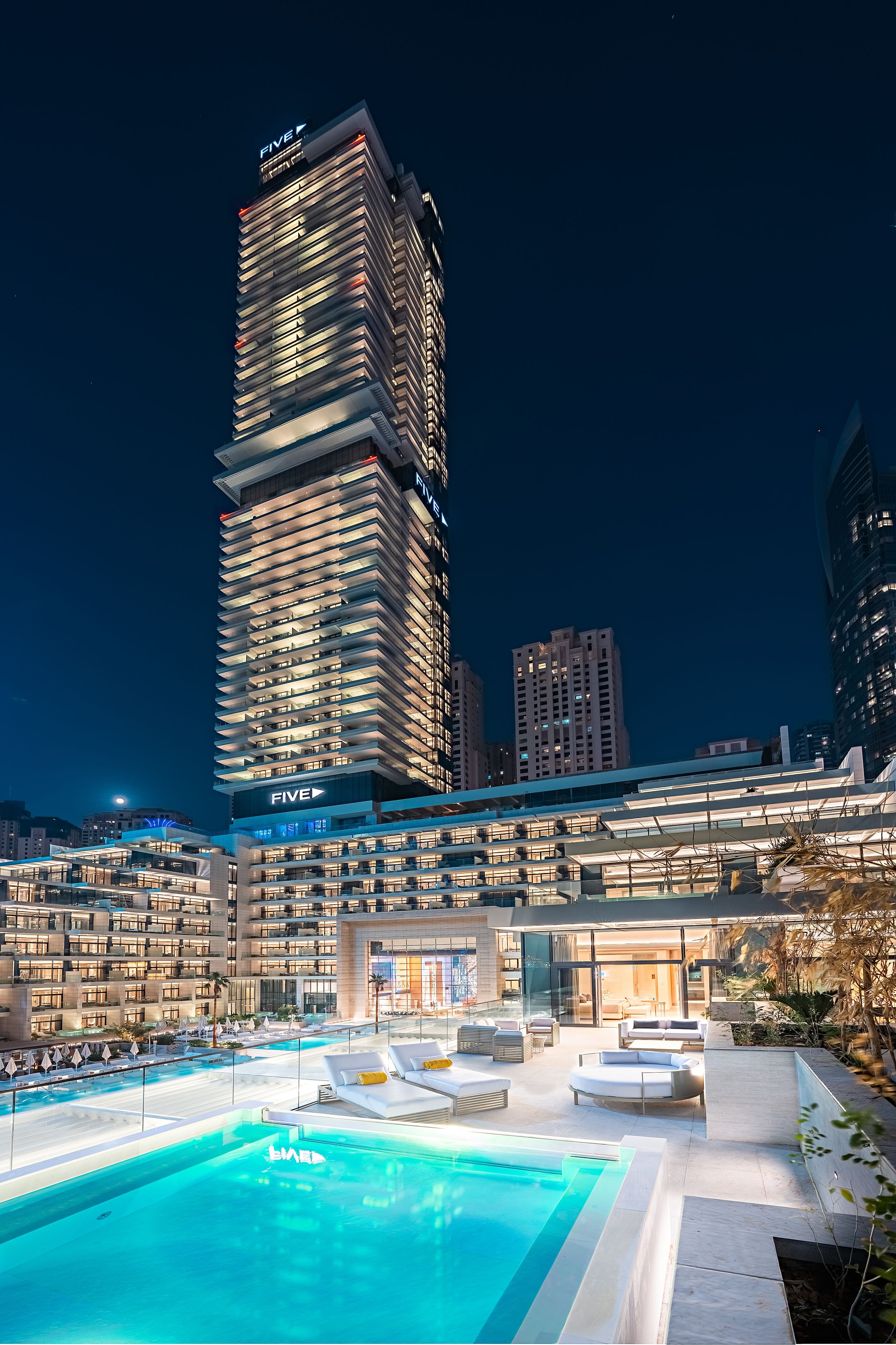 FIVE LUXE JBR