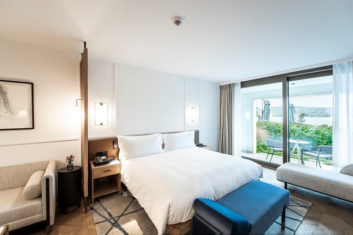 Alex Lake Zürich, Zurich - dnata Travel